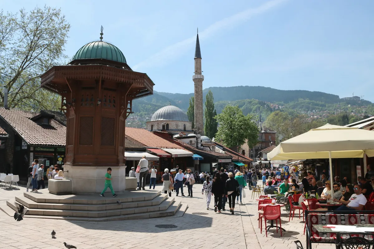Stari gradovi i čaršije Balkana - trgovi i historija